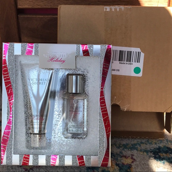 Victoria's Secret | Makeup | Bnib Bombshell Holiday Fragrance Gift Set ...